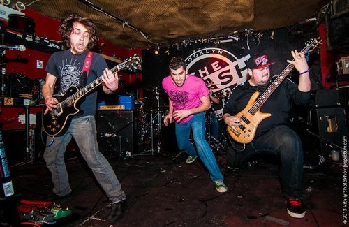 Moon Tooth at Amsterdam Bar & Hall | Bar Life